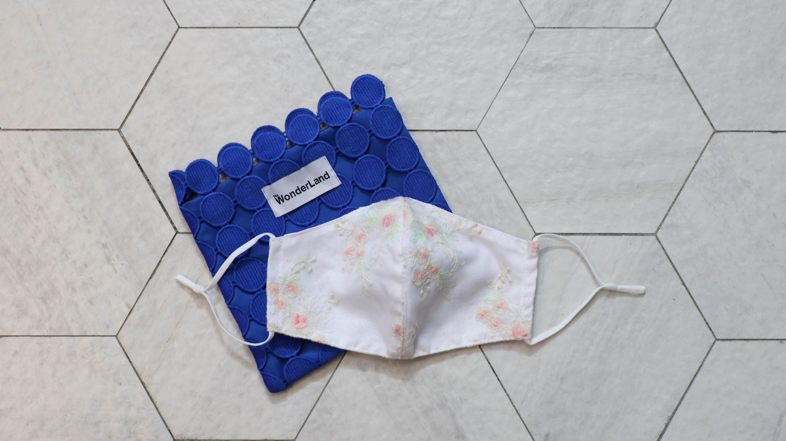 WASHABLE HANDMADE FACE MASK + POUCH BAG SET – The WonderLand Fashion ...