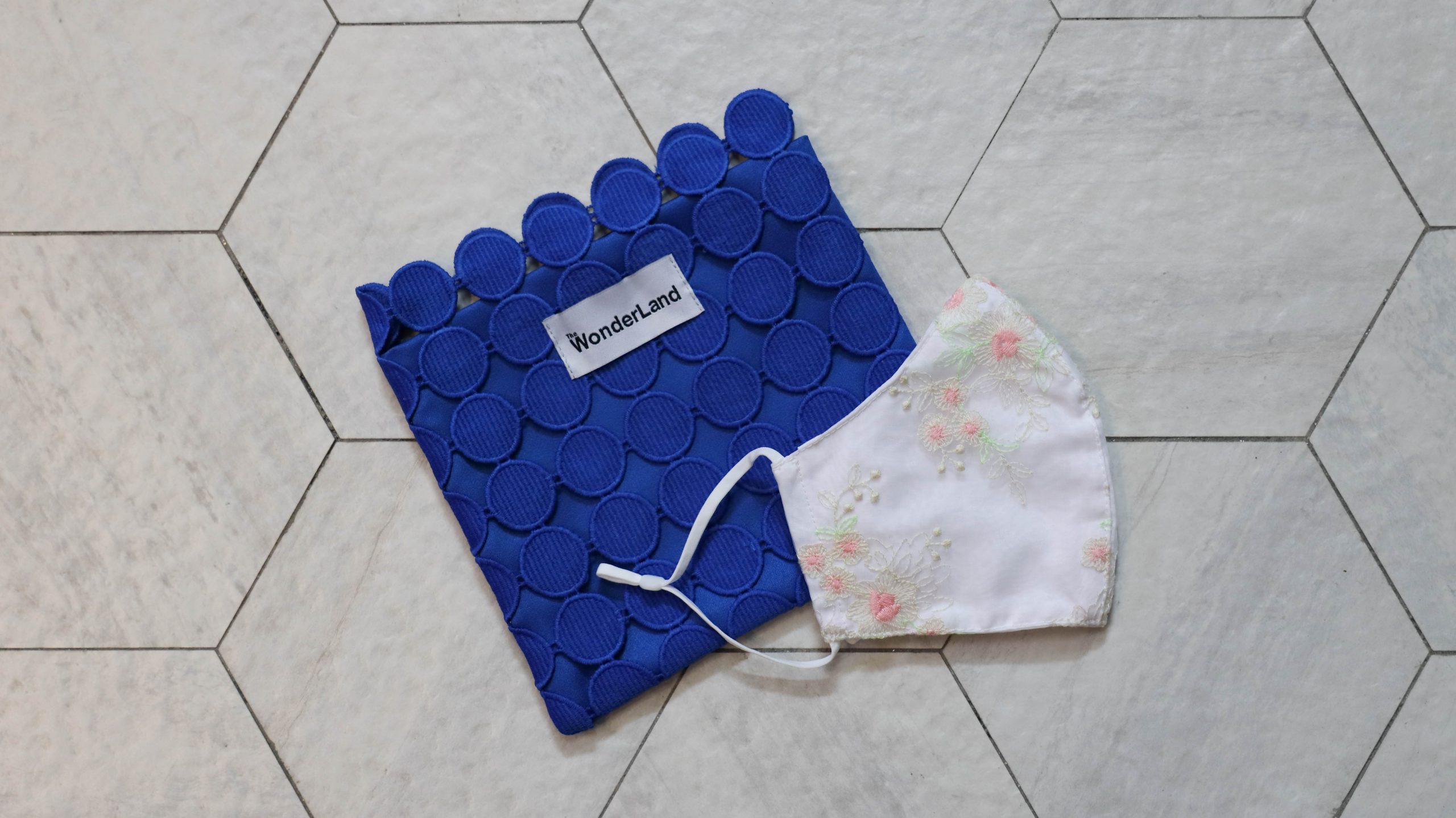 WASHABLE HANDMADE FACE MASK + POUCH BAG SET – The WonderLand Fashion ...